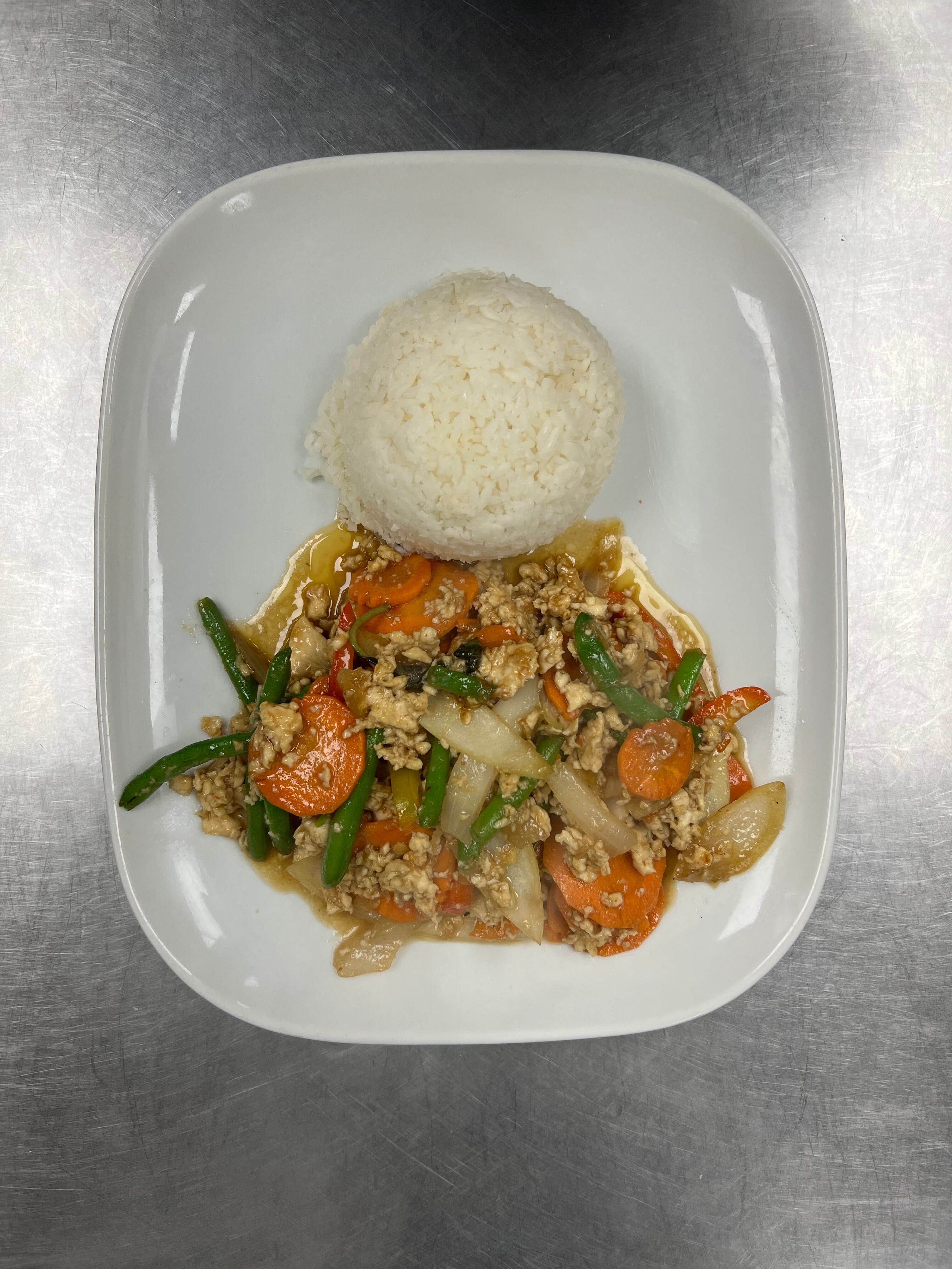 505A Dinner Pad Kra Prow | Lemongrass Thai Restaurant